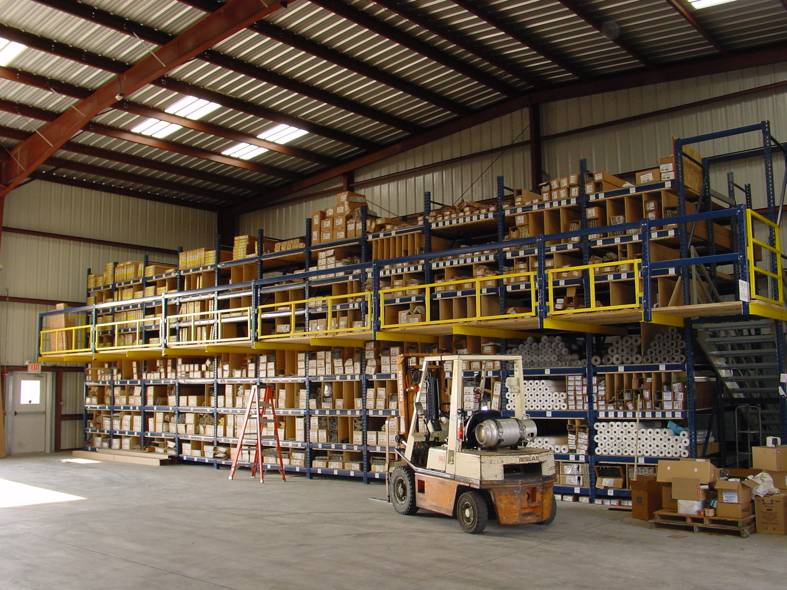 Auto-Stak for Vinyl Siding | Krauter Auto Stak