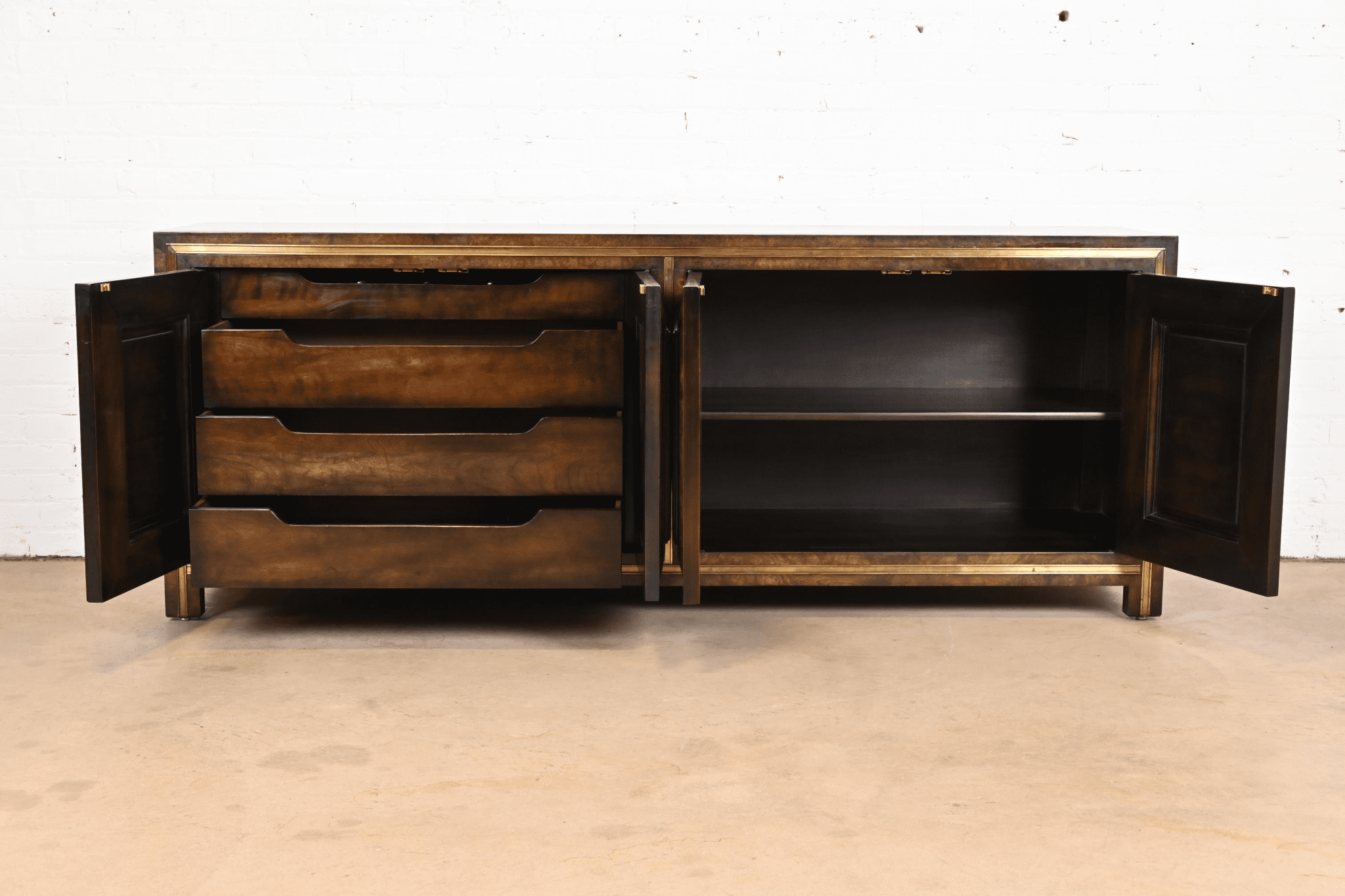 William Doezema for Mastercraft Mid-Century Hollywood Regency Burl Wood ...