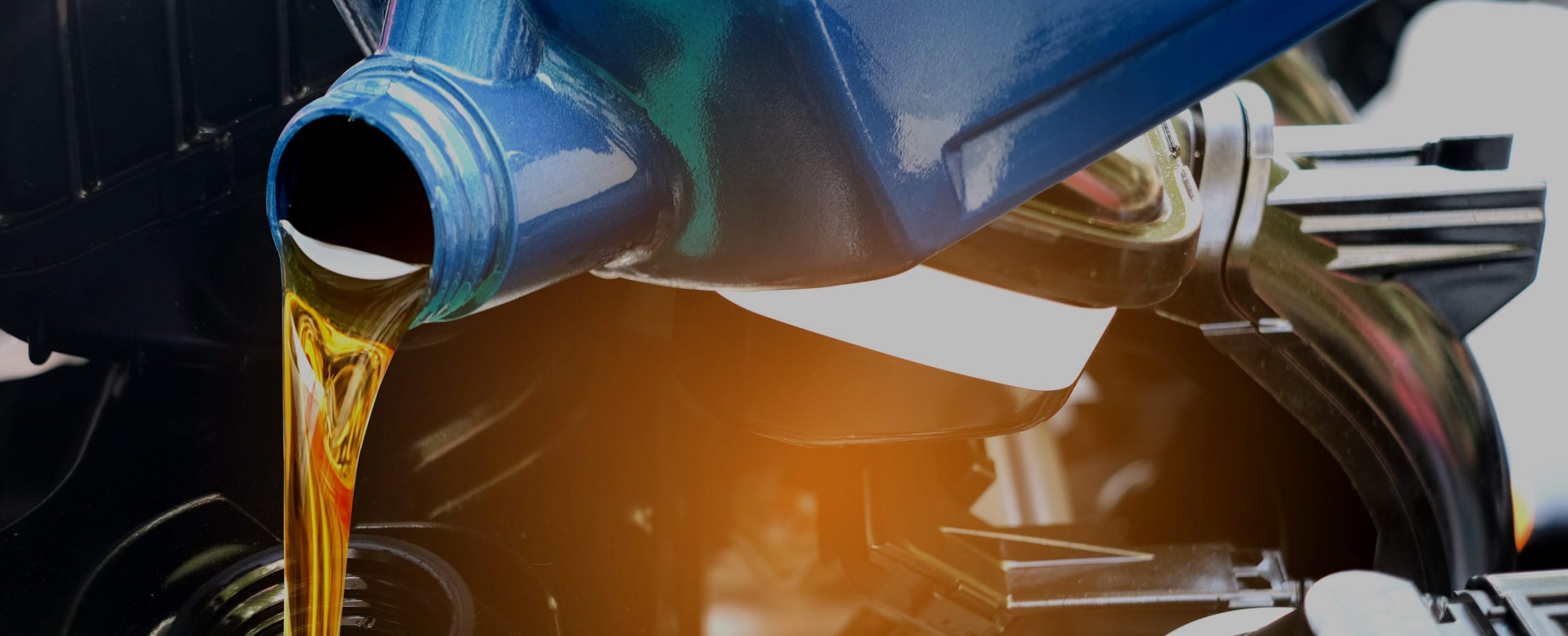 Passenger Car Motor Oil | Pinnacle Oil